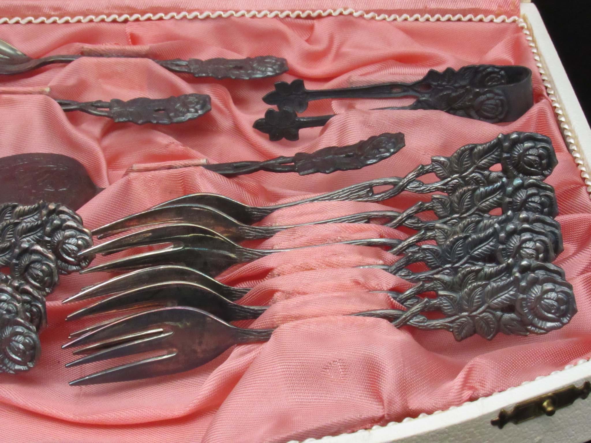 Hildesheimer Rose Dessert Besteck in Besteckkasten, 100er Silberauflage ★ sofort kaufen bei uns ...